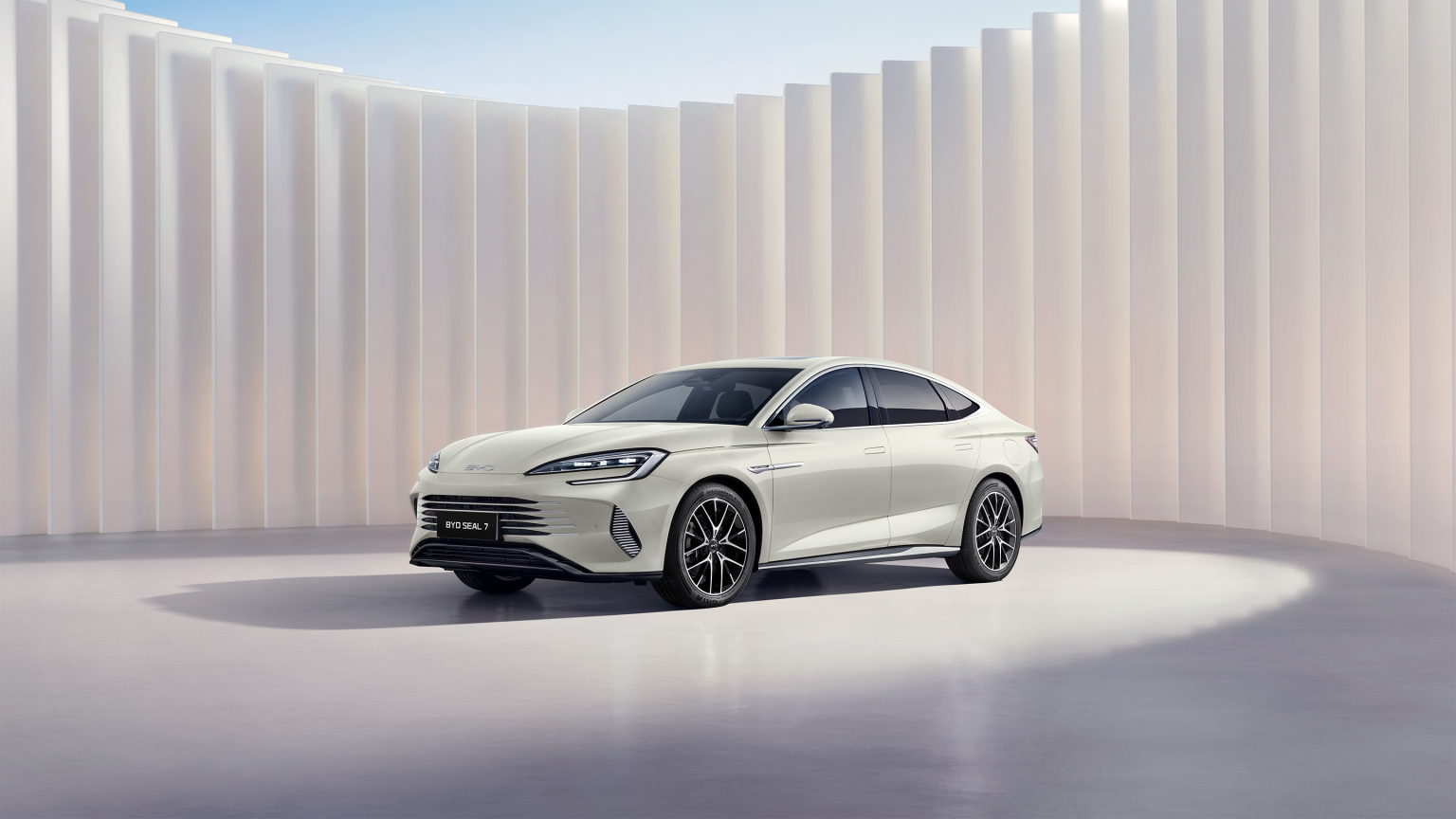 BYD SEAL 7 DM-I 2025 Price in Qatar | Mawater Show - Wakalat Qatar